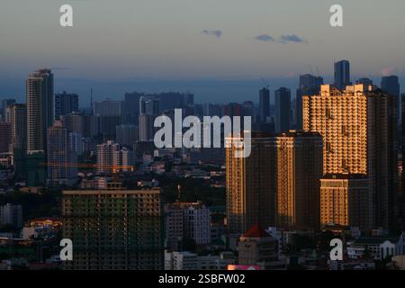 Metrobank Center in the BGC area of Manila is the tallest building in ...