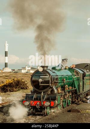 The Romney, Hythe & Dymchurch (RH&DR) miniature steam train railway ...