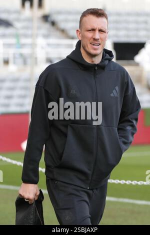 Dan Burn Of Newcastle United Arrives during the Newcastle United v ...