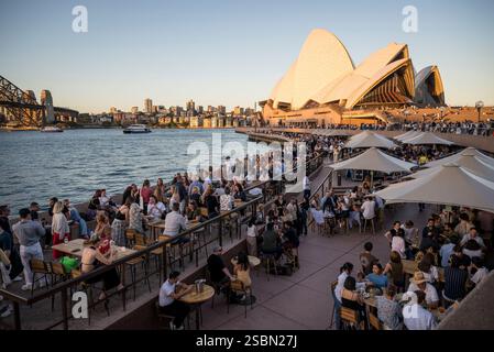 Lots of people in the Opera bar and Sydney Opera House, NSW, Australia ...