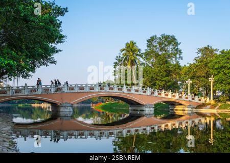 Vietnam, Hanoi, Hai Ba Trung district, Bay Mau Lake in Thong Nhat Park ...