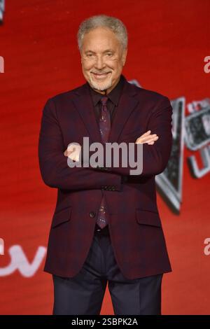 Tom Jones at The Voice UK Final photocall, Elstree Studios, Borehamwood ...