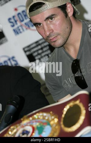 World Champion Boxer Joe Calzaghe training for fight in his Gym in ...