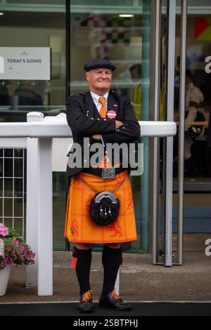 Ascot, UK. 6th September, 2024. SEAPLANE ridden by jockey Sean Levey ...