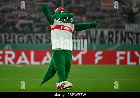 Maskottchen Fritzle VfB Stuttgart Aktion beim Verlesen der Spieler ...