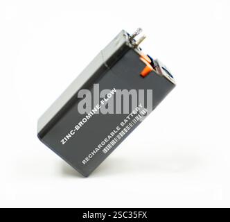 Zinc-bromine flow battery. Rechargeable flow battery for grid storage ...