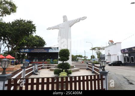 An 8-metre 'Christ the Redeemer' replica statue standing in front of ...