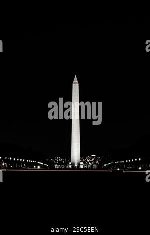 WASHINGTON DC — The Washington Monument stands against a clear blue sky ...