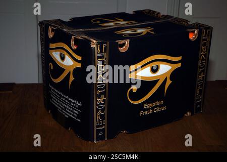 The Eye of Horus on the Egyptian Fresh Citrus Box Stock Photo - Alamy