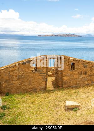 Pilcocaina in Sun island Titikaka Lake Bolivia Stock Photo - Alamy