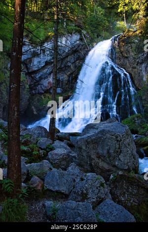 Golling Waterfall on a spring morning in Golling an der Salzach ...