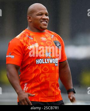 Bongi Mbonambi of the Hollywoodbets Sharks during the Hollywoodbets ...