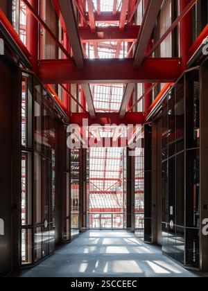 James R. Thompson Center, Location: Chicago IL, Architect: Murphy/Jahn ...