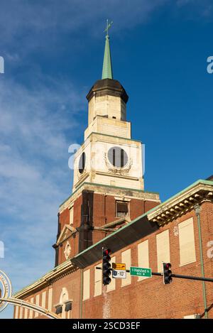 Stockyards Bank building Stock Photo - Alamy