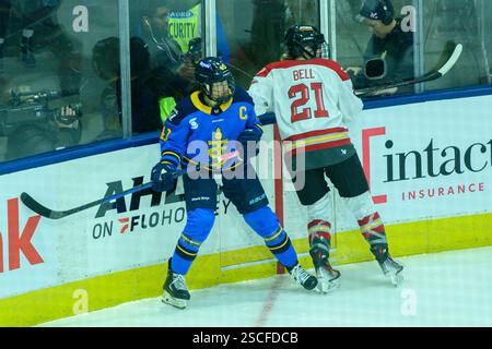 Toronto Sceptres forward Blayre Turnbull (40) tries handle the puck in ...