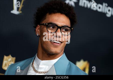 Kansas City Chiefs cornerback Christian Roland-Wallace (30) runs the ...