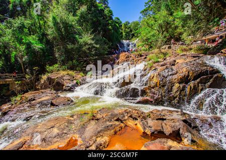 DALAT, VIETNAM - NOV 27, 2014: Unidentified tourists move in a cable ...
