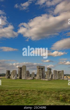 Stonehenge, the famous prehistoric megalithic structure in Wilthire ...