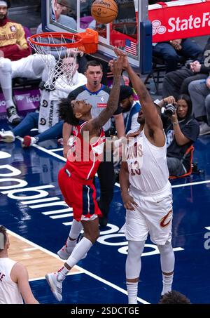 Washington Wizards guard AJ Johnson (5) dunks the ball during the first ...