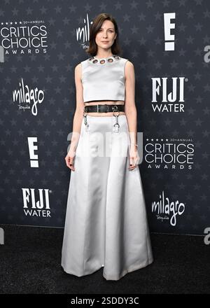 Ca. 07th Feb, 2025. Caitríona Balfe at arrivals for The Critics Choice ...