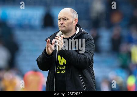 Millwall manager Alex Neil applauds the fans following the Sky Bet ...