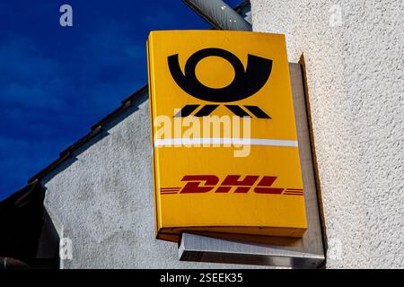 Filiale der Deutschen post DHL in Köln Deutsche Post DHL *** Deutsche ...