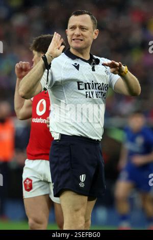 Referee Matthew Carley during the Guinness Men's Six Nations match at ...