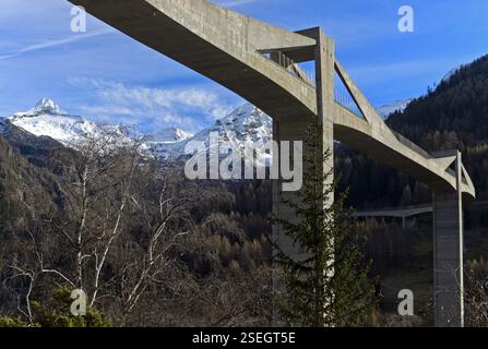 Bridge arch of the Ganter Bridge on the Simplon Pass road, Valais ...