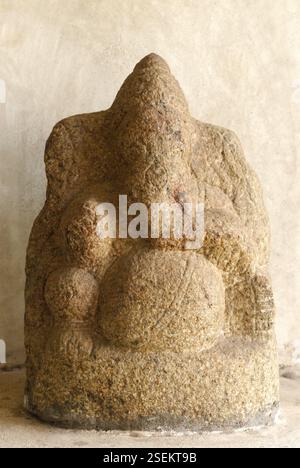 Statues inside the Thanjavur Maratha Museum, Thanjavur, Tamilnadu ...