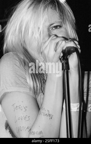 Leila Moss of Duke Spirit at the Barfly Club in Cardiff, February 3 ...