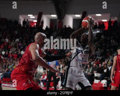 Saliou Niang (Dolomiti Energia Trento) & Shavon Shields (EA7 Emporio ...