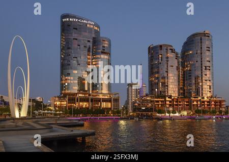 Skyline at Elisabeth Quay, blue hour, blue hour, harbour, Perth, State ...