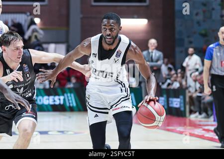 #1 Justin Holiday of Virtus Segafredo Bologna in action during the ...