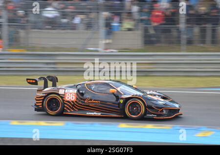GR Racing entered Ferrari 296 GT3 of Riccardo Pera, Daniel Serra ...