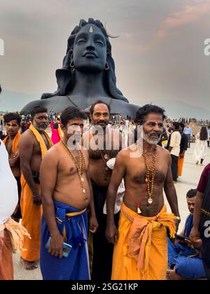 Hindu devotees gather at Sadhguru's (Jagadish Vasudev) Isha Yoga Center ...