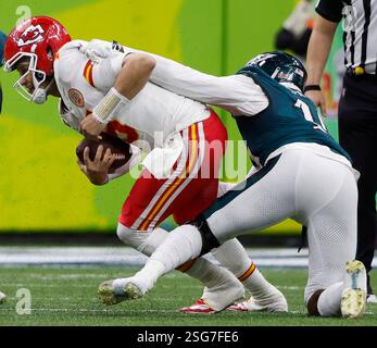 Philadelphia Eagles linebacker Josh Sweat (19) rushes during an NFL ...
