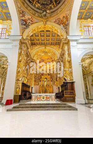 Cattedrale di San Gerlando interior, Agrigento, Sicily, Italy Stock ...