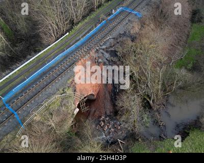 A major landslip and embankment collapse at Bridge 25, Sterns, Severn ...