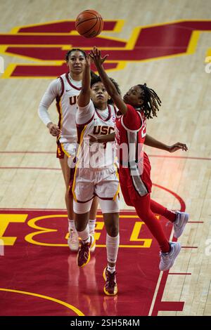 USC Trojans center Rayah Marshall (13) shoots over Kansas State ...