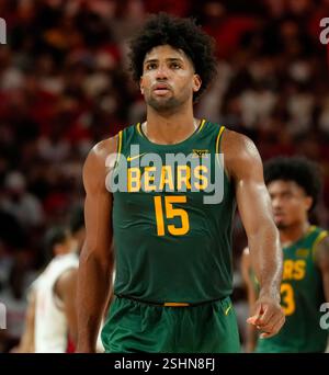 Baylor forward Norchad Omier (15) drives to the basket around Houston ...