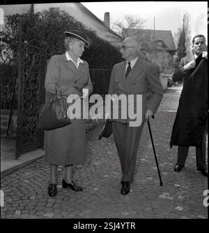 Luigi Einaudi mit seiner Ehefrau Ida Einaudi#Luigi Einaudi with his ...