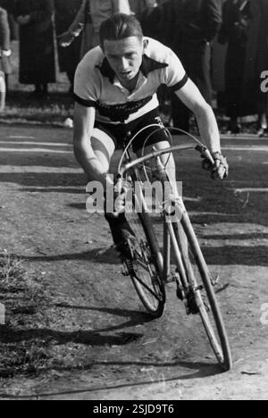 Radquer-Schweizer Meisterschaft 1941: Sieger Alfred Vock und SRB ...