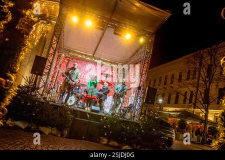 Advent Market at Josefsplatz in Baden near Vienna Stock Photo - Alamy