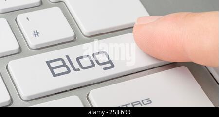 Computer keyboard with key Blog Stock Photo - Alamy