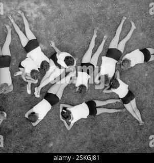 Eidg. Turnfest Luzern 1963, Frauenturntage: Regen#Swiss gymnastics ...