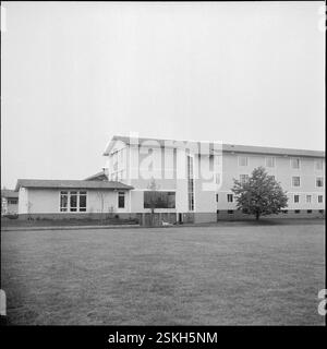 mit Töchterschule und Übungsschule ; von den Zürcher Architekten A. und ...
