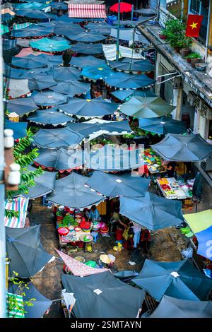 Daily life of traditional market at Phung Hung street, Cho Lon. Street ...