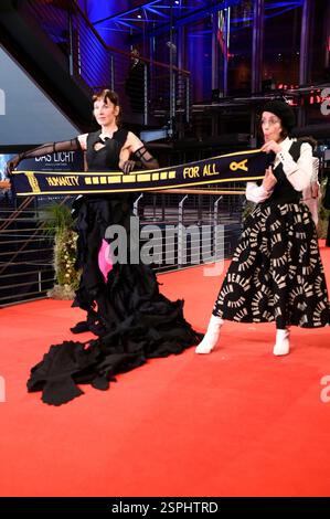 Meret Becker und Anna Thalbach bei der Festivaleröffnung und der Premiere des Kinofilms Das ...