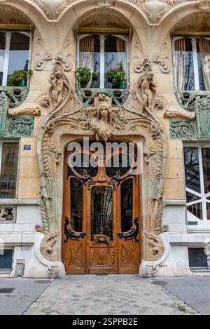 France, Paris, Lavirotte building, in Art Nouveau style in flamed ...