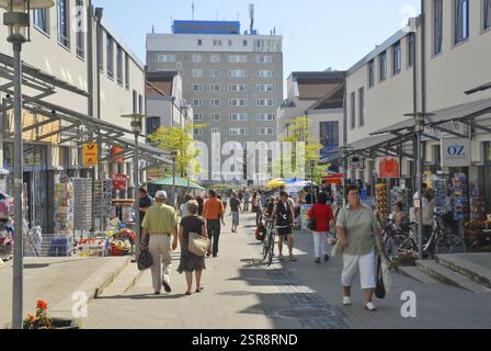 City street of Sassnitz with Hotel Ruegen, Sassnitz, Ruegen ...